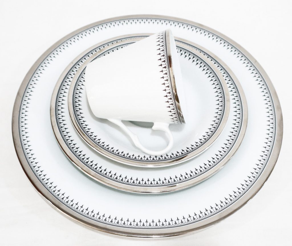 Crescent Platinum Tea Set 24 pcs – Cera-e-Noor